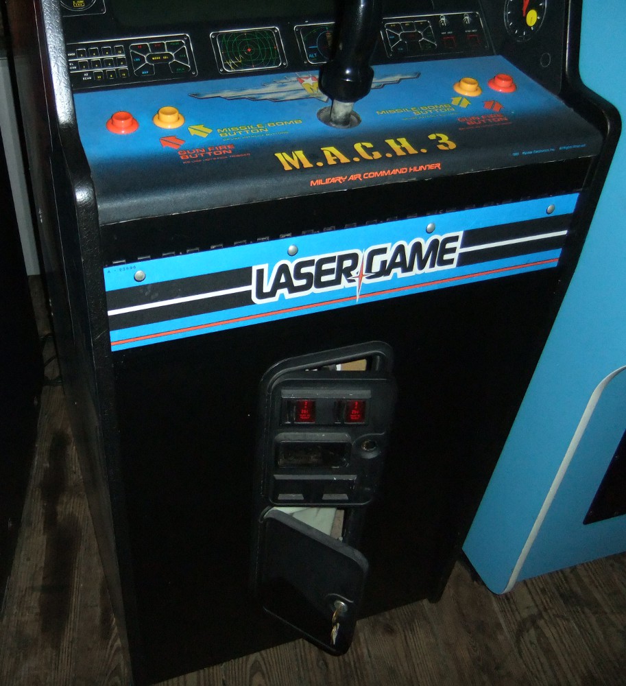 Mach 3 / M.A.C.H. 3 LaserDisk Game - Eastern, PA | Museum of the Game ...